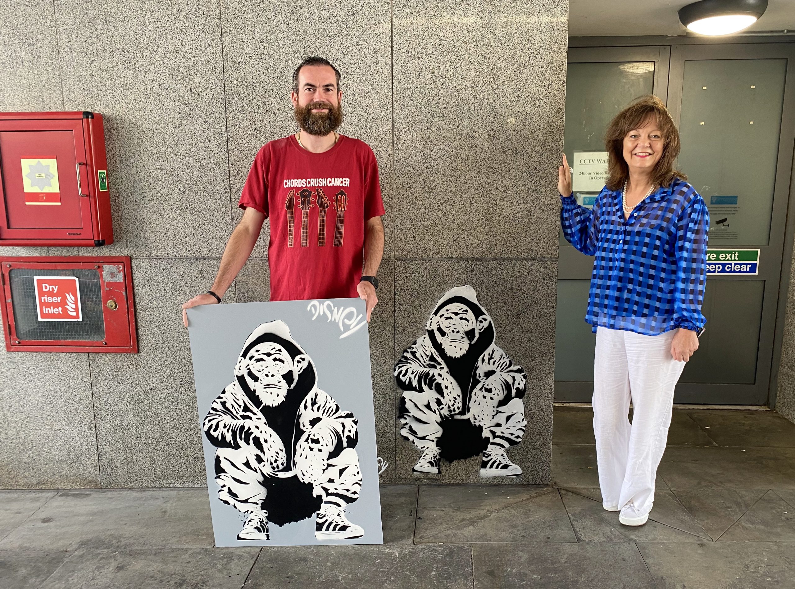 Street artist donates copy of artwork to charity event - Shrewsbury ...